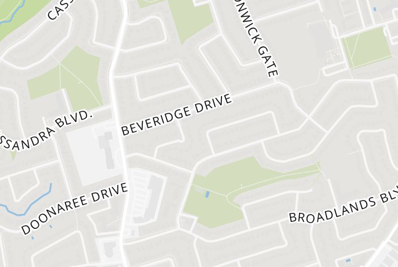 10 Fairhill Cres | 3 Beds + 2 | 2 Baths | strata.ca